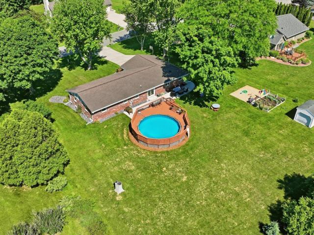 4112 Mueller Dr