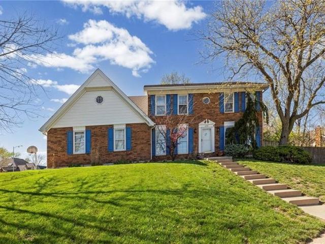 4112 NE Shady Lane Dr, Kansas City, MO 64119