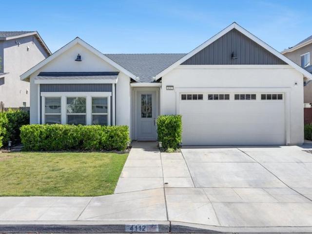 4112 Alamos Ave, Clovis, CA 93619
