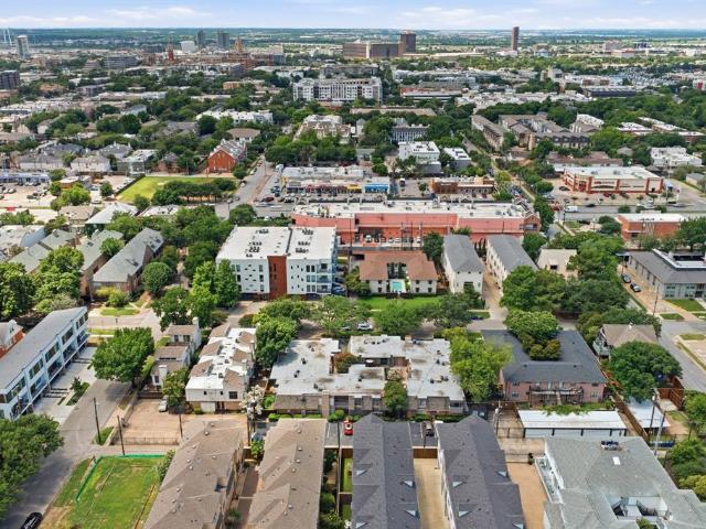4112 Bowser Avenue # 205