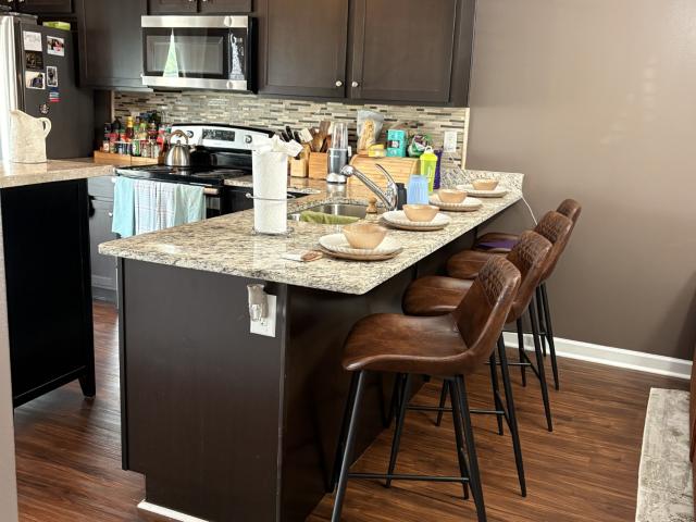 4112 George Buchanan Dr
