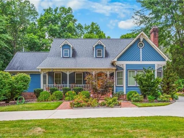 4112 Saint Johns St, High Point, NC 27265