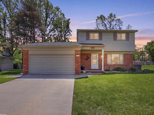 4112 Thorney Dr, Utica, MI 48316