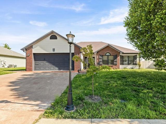 4113 Monsoon Ln, Columbia, MO 65202