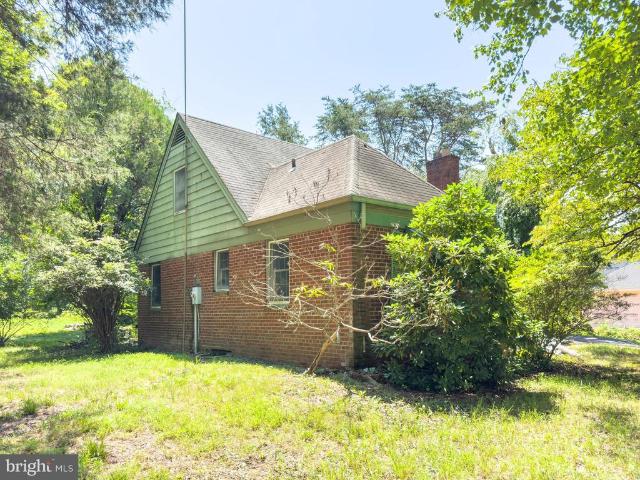 4113 Pineridge Drive