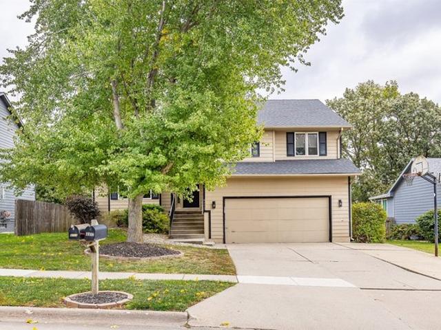 4113 SE 23rd St, Des Moines, IA 50320