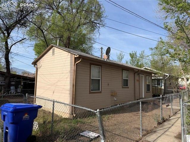 411 1/2 N Spruce St, Colorado Springs, CO 80905