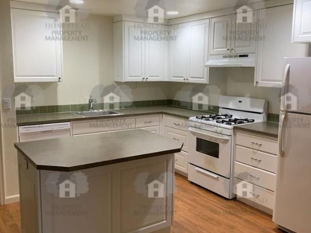 411 2 Bedroom Apartment for Rent at 1085 Raffon Ct Se, Four Corners, OR 97317 Four Corners