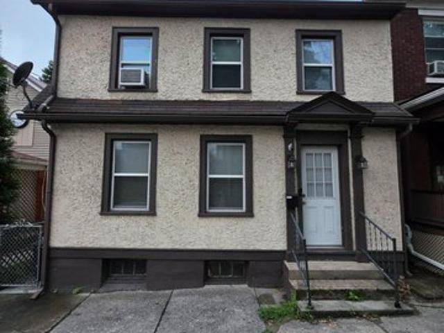 411 7th St, Huntingdon, PA 16652