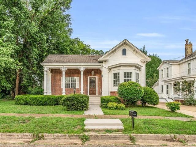 411 7th St S, Columbus, MS 39701