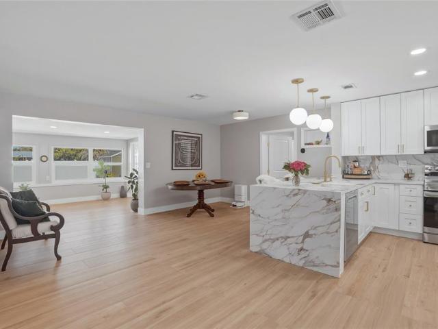 411 42nd Ave NE, St. Petersburg, FL 33703 | MLS #TB8503