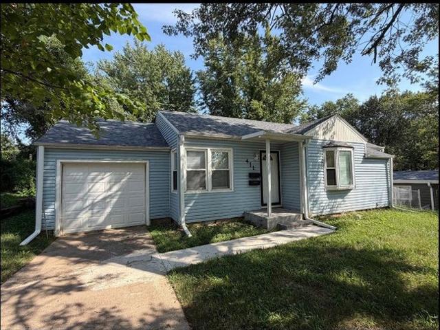 411 9th St, Warrensburg, MO 64093