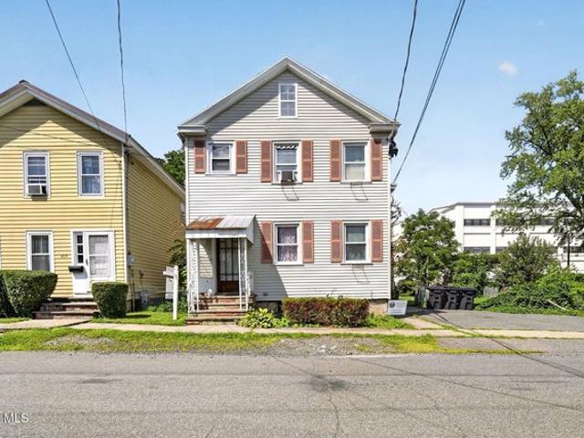 411 9th St, Watervliet, NY 12189