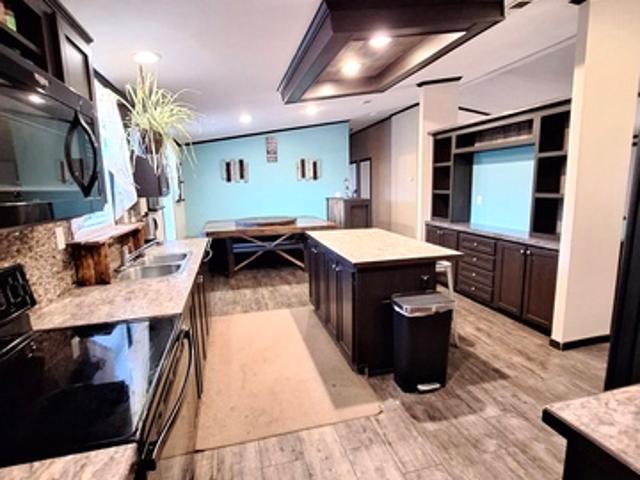 411 County Road 561
