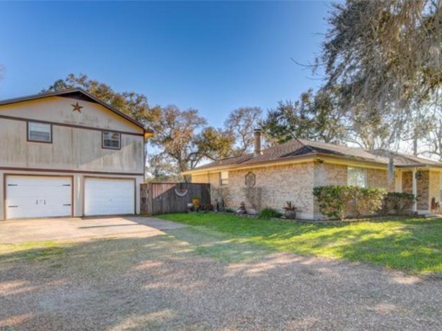 411 County Road 912A, Brazoria, TX 77422