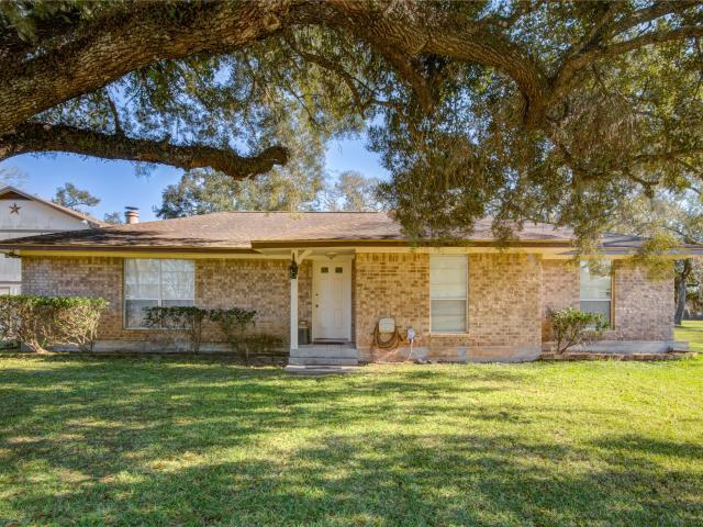 411 County Road 912A, Brazoria, TX 77422 | MLS #31326