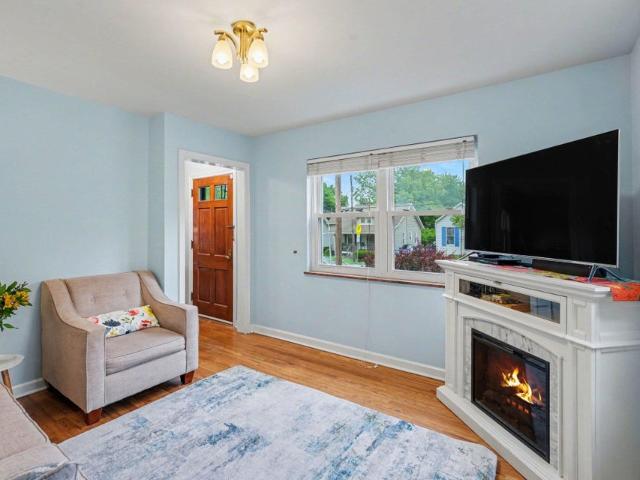 411 Commonwealth Avenue