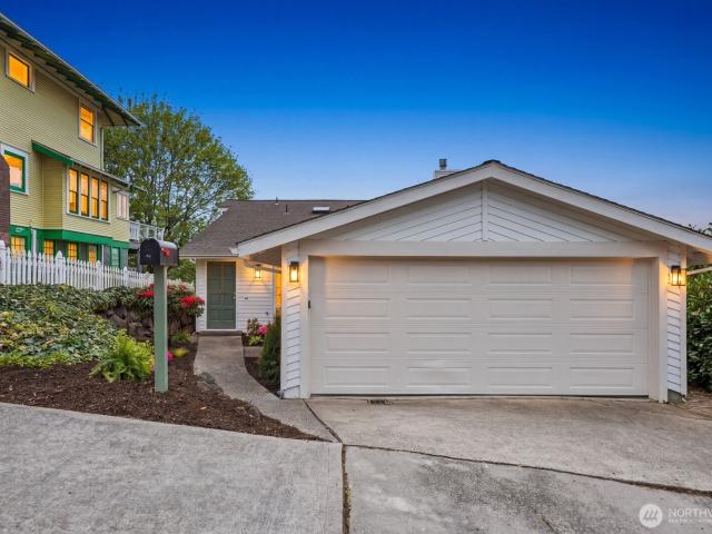 411 Cedar Ave S, Renton, WA 98057 | MLS #2516 | Compass