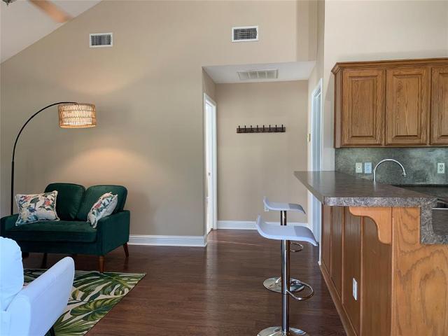 411 Cimarron Trail
