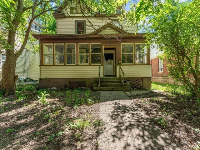 411 Craddock Street