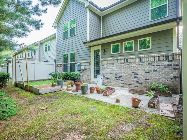 411 Alamosa Place