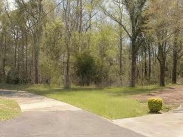 411 Albert Dr, Gardendale, AL 35071