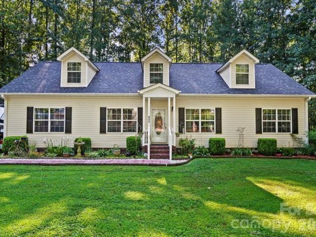 411 Alpine St, Kannapolis, NC 28081