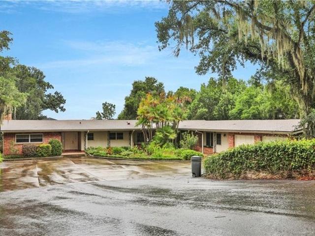 411 Aqua Vista Dr, Haines City, FL 33844