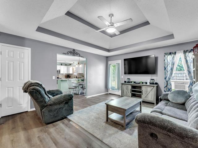 411 Arrowhead Road