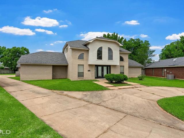 411 Ascot Court