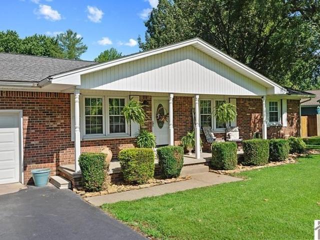 411 Briarcliff Dr, Paducah, KY 42003