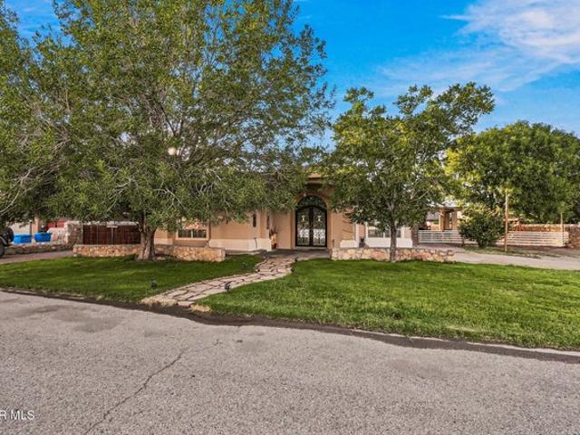 411 Burkett Dr, Clint, TX 79836