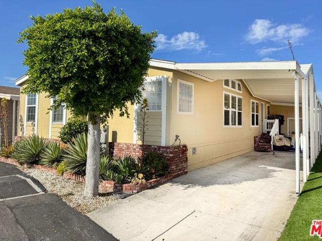 411 Gold Finch Ln, Fountain Valley, CA 92708
