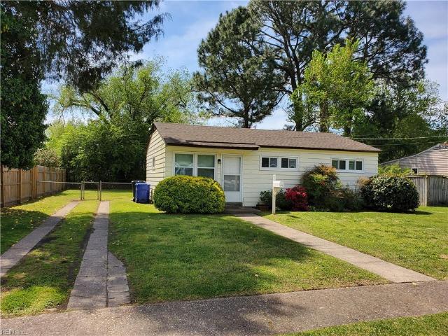 411 Gloucester AVE