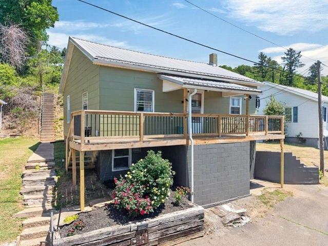 411 Grayson Rd, Fries, VA 24330