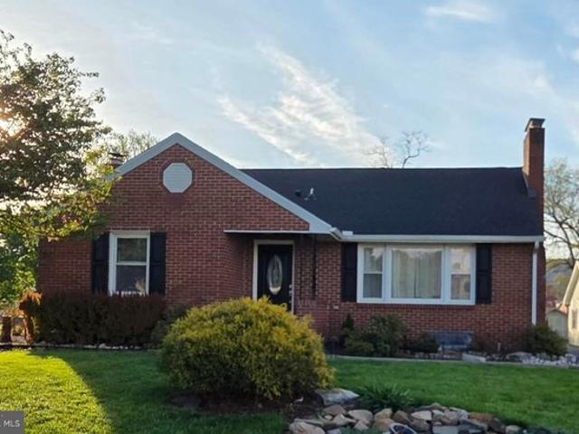 411 Greenwood Ave, Mont Alto, PA 17237
