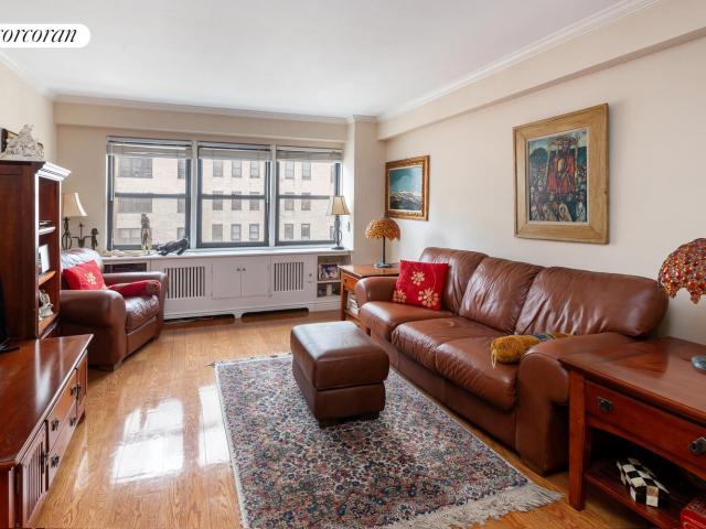 411 E 57TH Street 15G