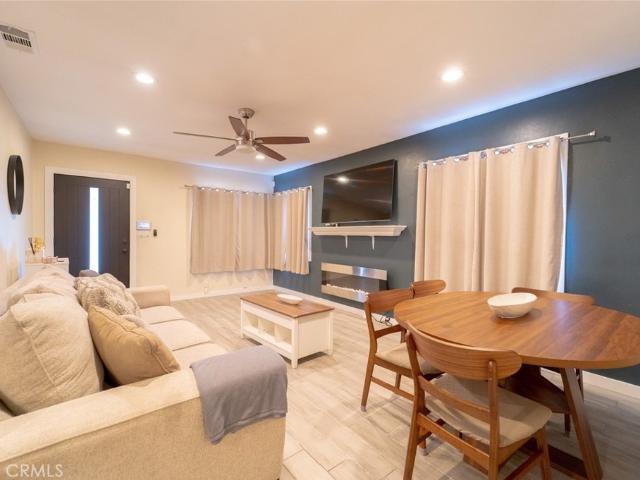 411 E 115th