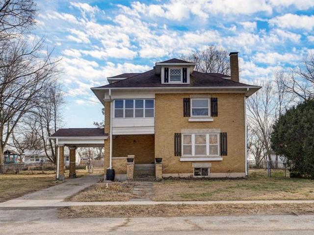 411 E Walker St, Ash Grove, MO 65604