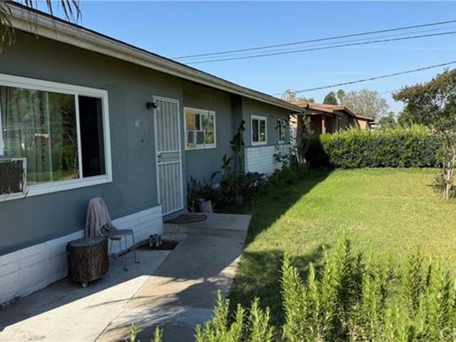 411 E Jackson St, Rialto, CA 92376