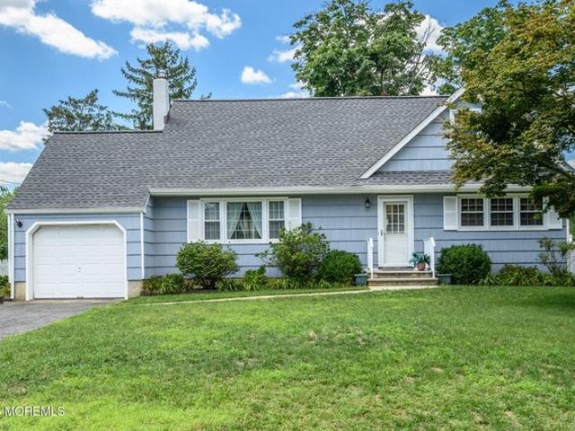 411 Emma Dr, Toms River, NJ 08755