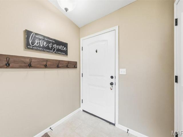 411 Edwin Dr, Dupo, IL 62239 | MLS #26027 | Compass