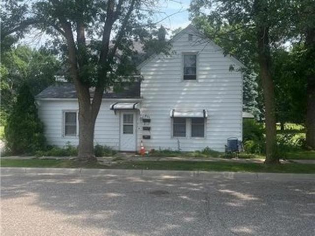 411 Elm St, Alexandria, MN 56308