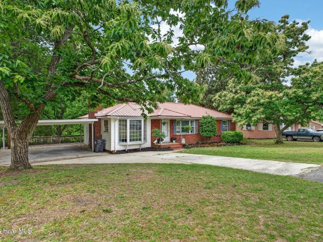 411 Forest Circle