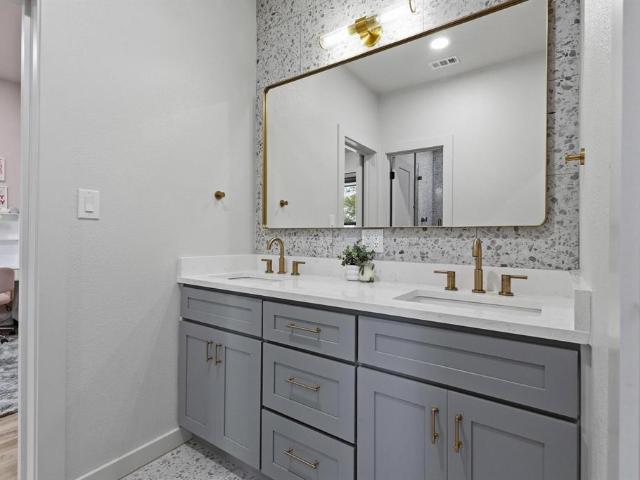 411 Kerfoot Dr, Gunter, TX 75058 | MLS #21201