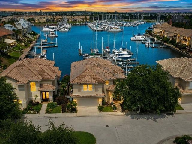 411 Harborside Way