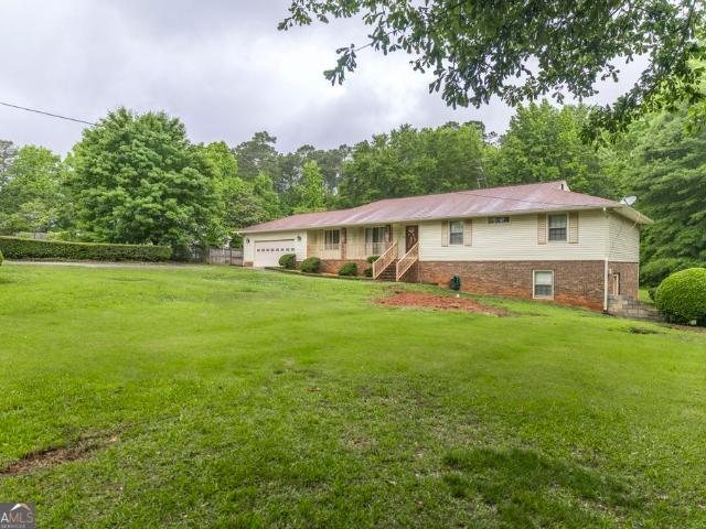 411 Hickory Lane