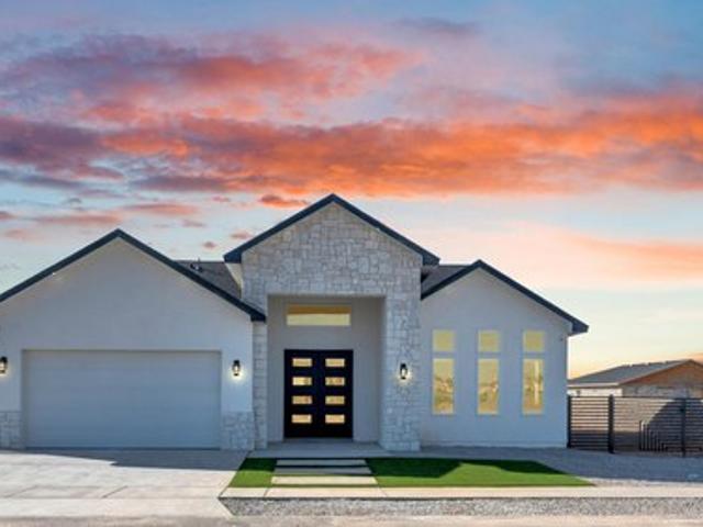 411 Joya Bonita Rd, Clint, TX 79836
