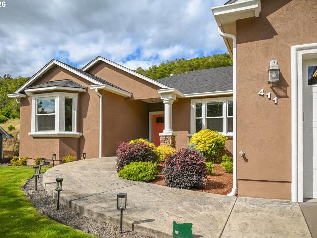 411 oak valley loop