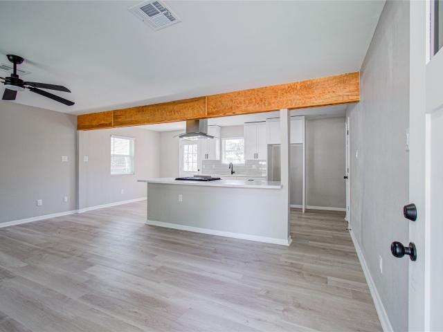 411 Oaklawn St, League City, TX 77573 | MLS #82486 | Compass